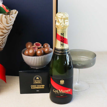 Mumm Champagne Gift Hamper | Edible Blooms