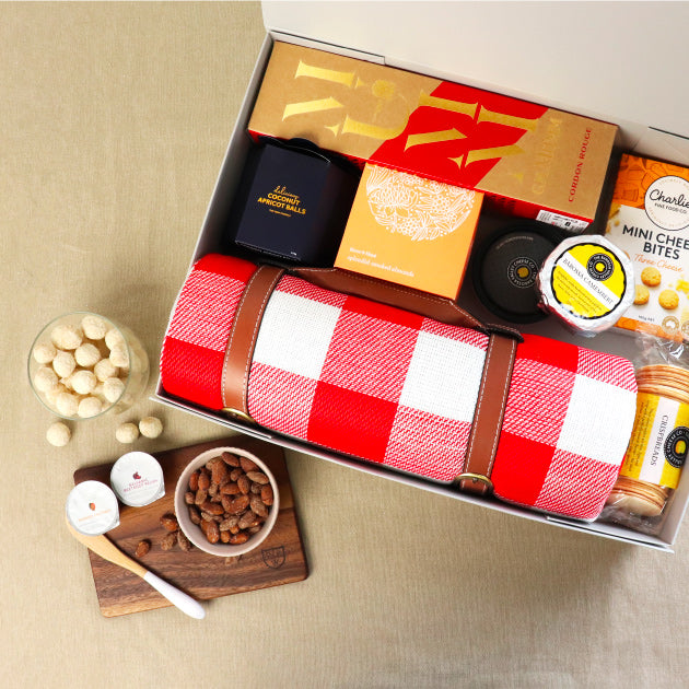 Hampers & Dessert Boxes | Same Day Delivery | Edible Blooms